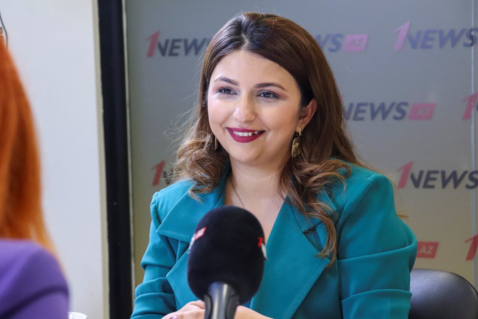 Адвокат Лейла Акперова в гостях у 1news.az: «Всегда можно помочь клиенту, если правильно ...